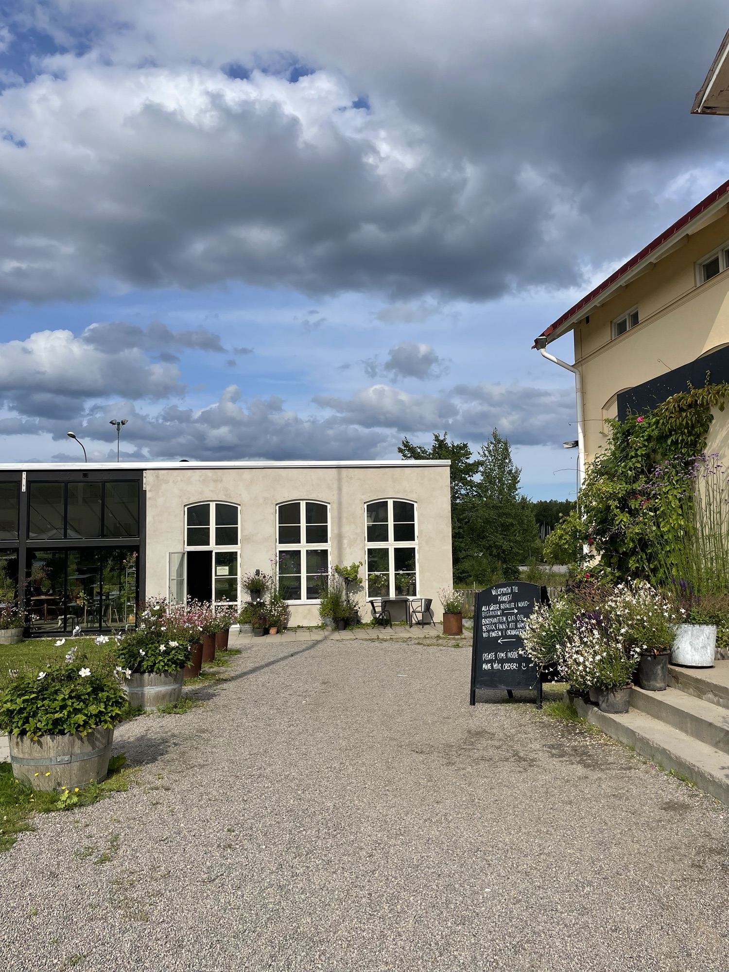 Månses Design i Stugsund utanför Söderhamn – RULLBO – Frihet På Hjul